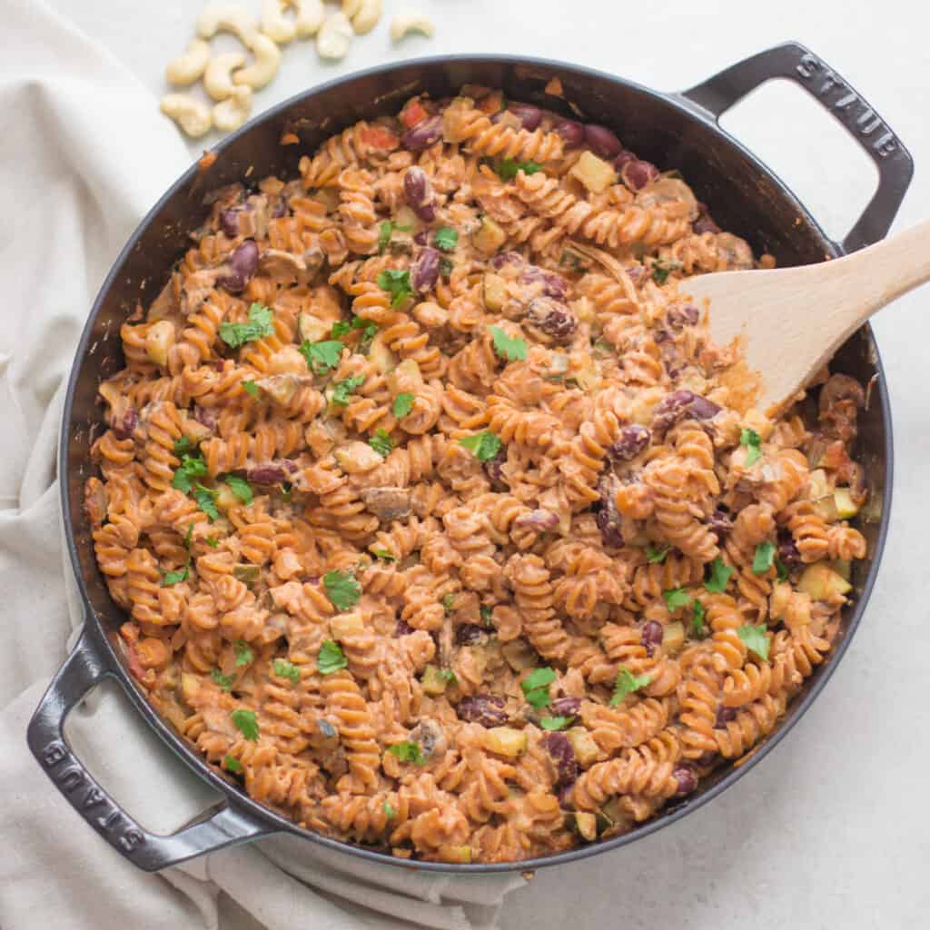 Vegan Creamy Tomato Pasta - MJ and Hungryman