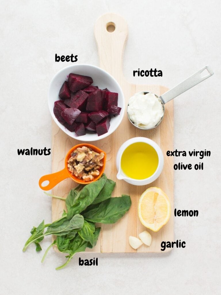 Beet Pasta Sauce - MJ and Hungryman