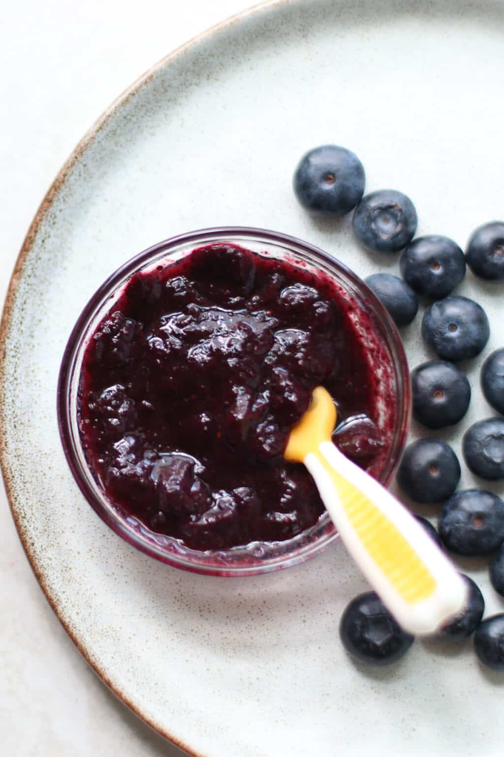 Blueberries for Babies (Puree and Baby Led Weaning) - MJ and Hungryman