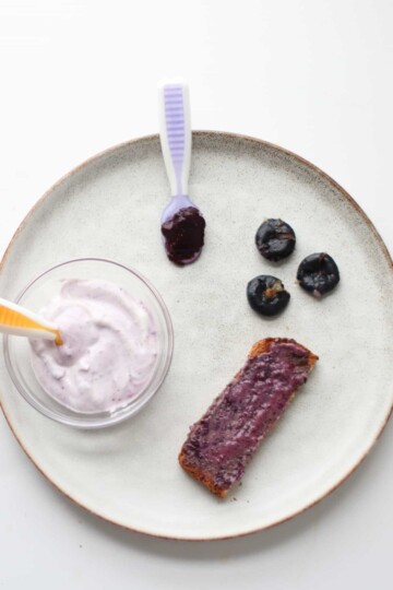 Blueberries for Babies (Puree and Baby Led Weaning) - MJ and Hungryman