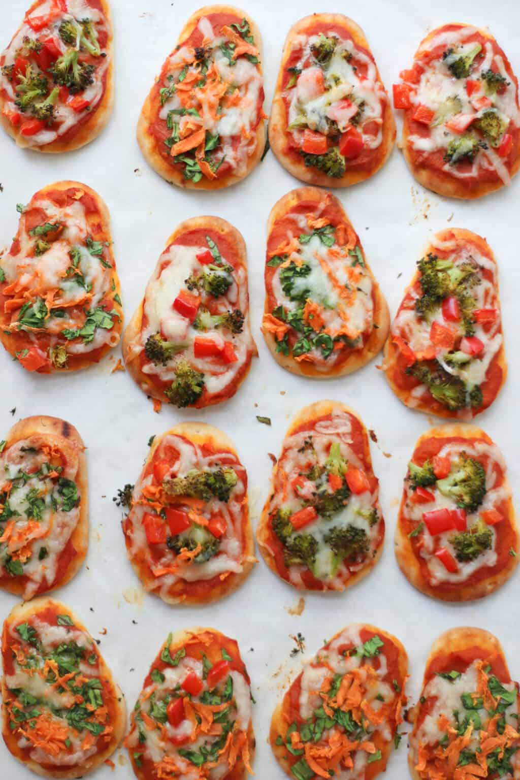 Easy Mini Pizza - MJ and Hungryman