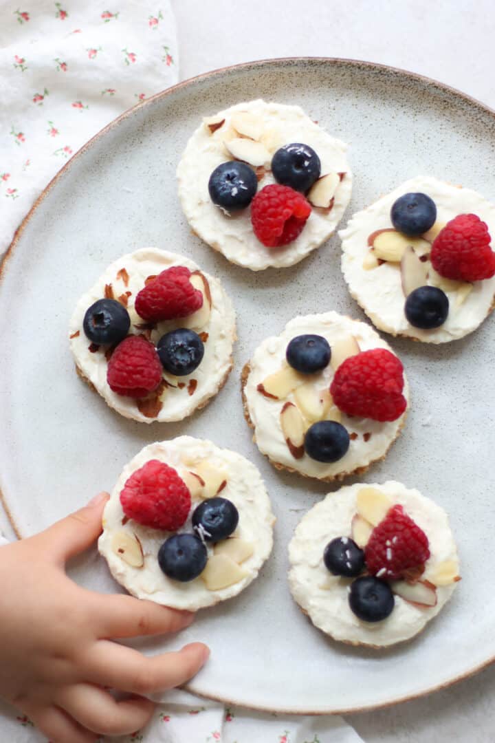 Easy No Bake Mini Cheesecakes - MJ and Hungryman