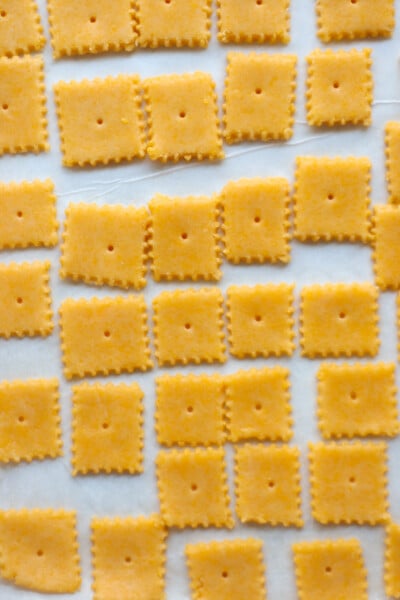 Easy Homemade Cheese Crackers (Cheez-It Copycat) - MJ and Hungryman